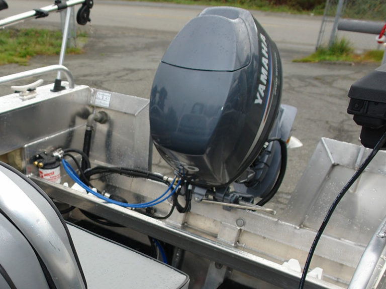 Splash-Well - Silver Streak Boats